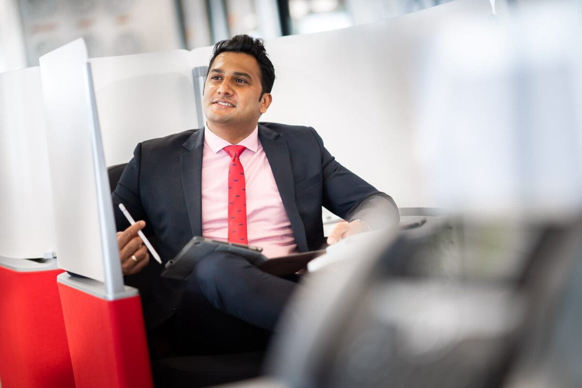 Corporate Office Photography | JLL Bangalore | Sephi Bergerson Photography